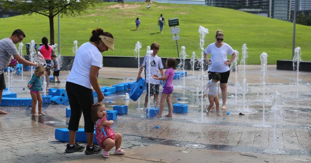 Liz Carpenter Splash Pad | AustinTexas.gov